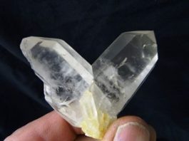Facts About Twin Crystal: Meanings, Properties, and Benefits