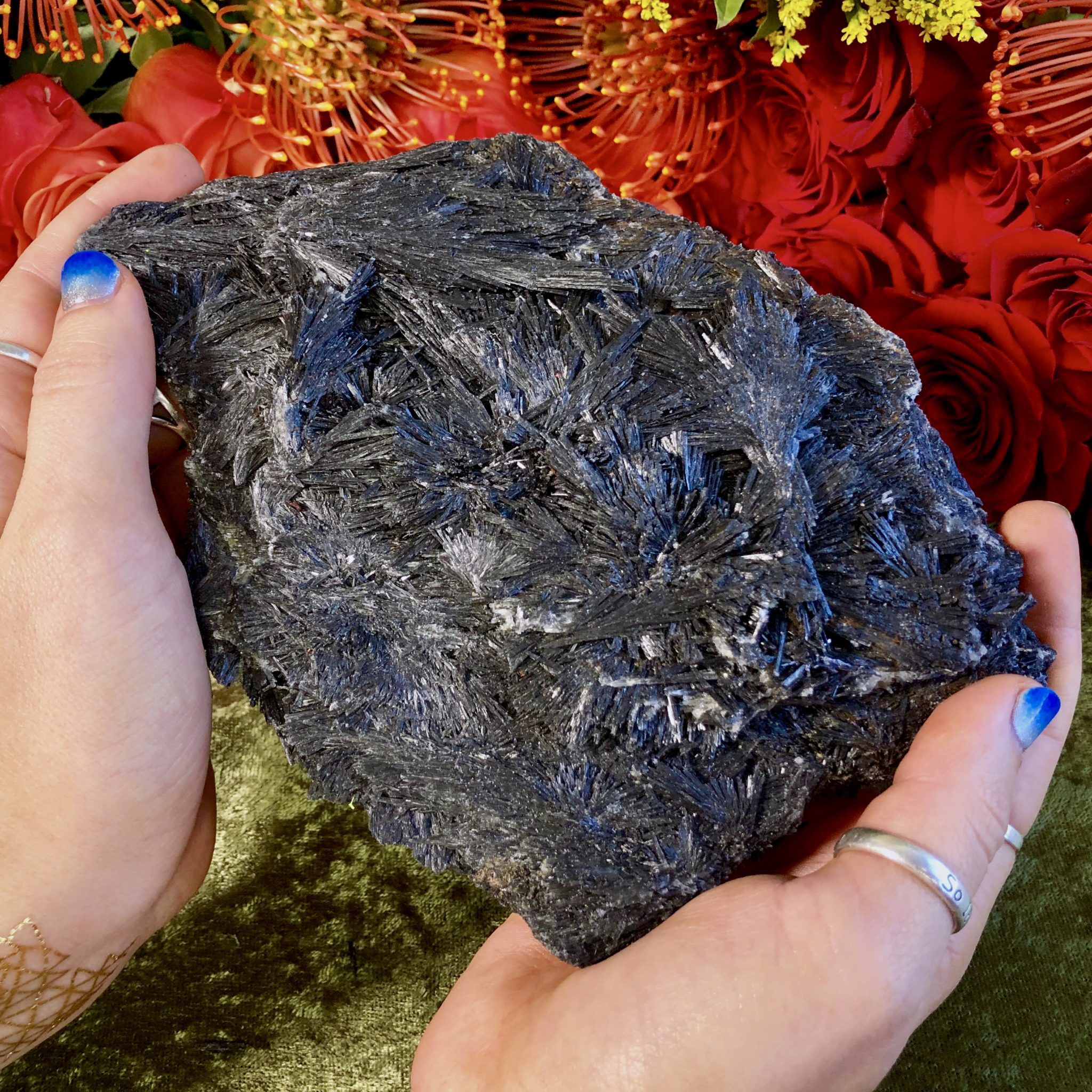 Facts About Kyanite: Meanings, Properties, and Benefits